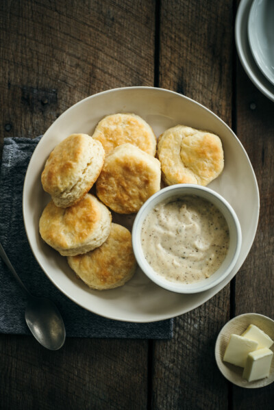 Easy Biscuits and Gravy Recipe (Country Cream Gravy) | Little Figgy Food
